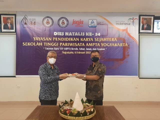 SEKOLAH TINGGI PARIWISATA AMPTA YOGYAKARTA